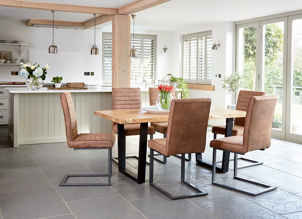 How to Host a Christmas to Remember: Festive Styling with Shackletons ...